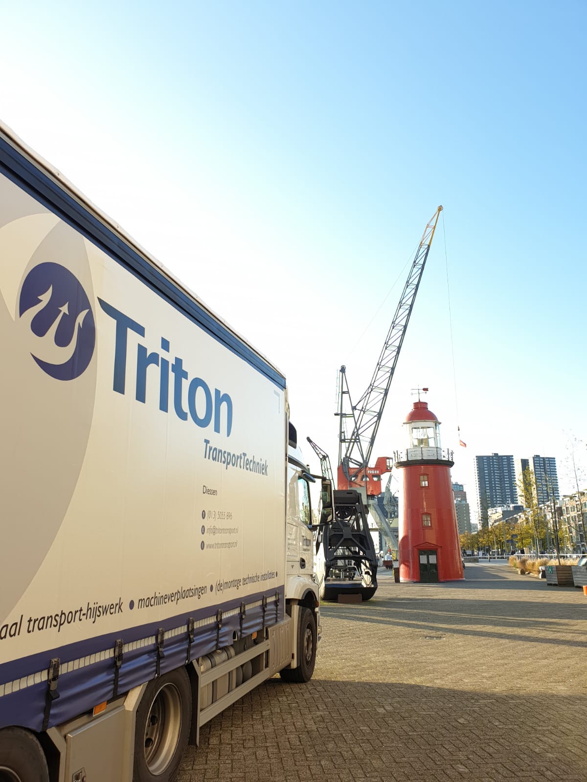 Triton Transport — Demontage en montage installaties